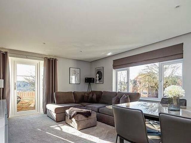 2 bedroom apartment for sale in Queens Mansions Wordsworth Road Worthing West Sussex BN11