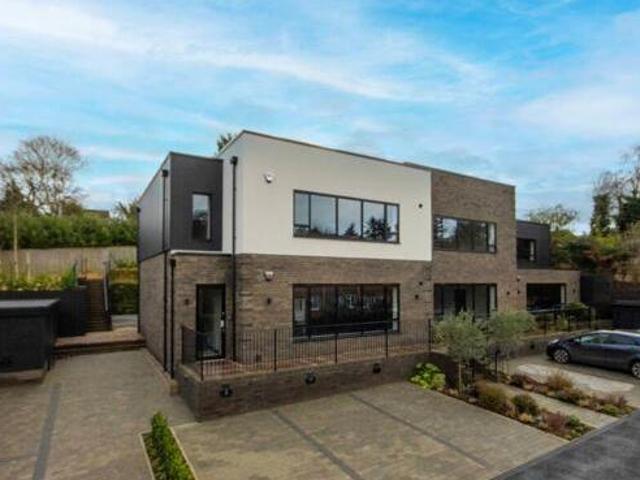 2 Bedroom Apartment For Sale In Quickley Lane