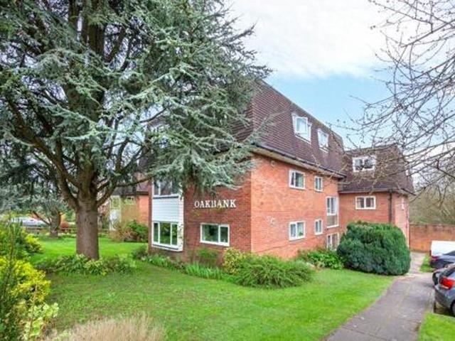 2 Bedroom Apartment For Sale In Radlett, Hertfordshire