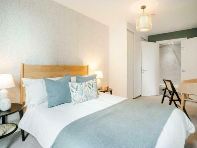 2 bedroom apartment for sale in Railings, Middlewood Locks, M5