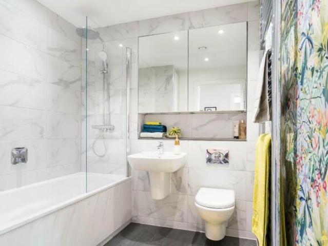 2 bedroom apartment for sale in Railings, Middlewood Locks, M5