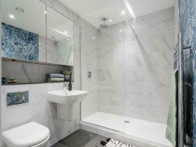 2 bedroom apartment for sale in Railings, Middlewood Locks, M5