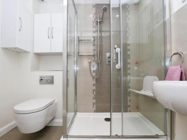 2 bedroom apartment for sale in Ranulf Court, Abbeydale Road South, Sheffield, S7 2PZ, S7