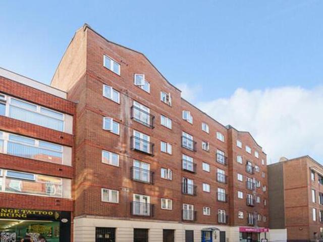 2 Bedroom Apartment For Sale In Reading