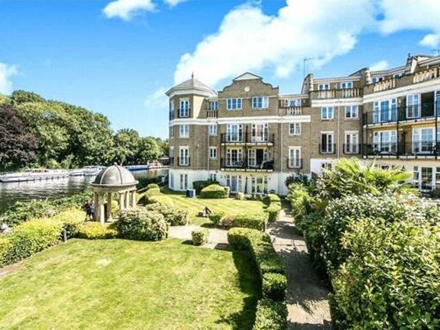 2 Bedroom Apartment For Sale In Reading