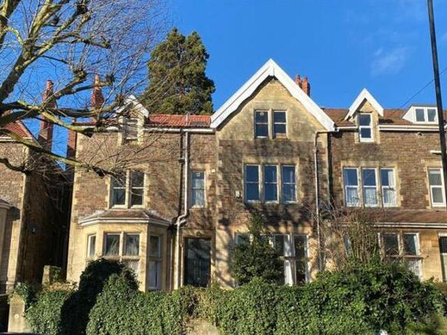 2 Bedroom Apartment For Sale In Redland, Bristol