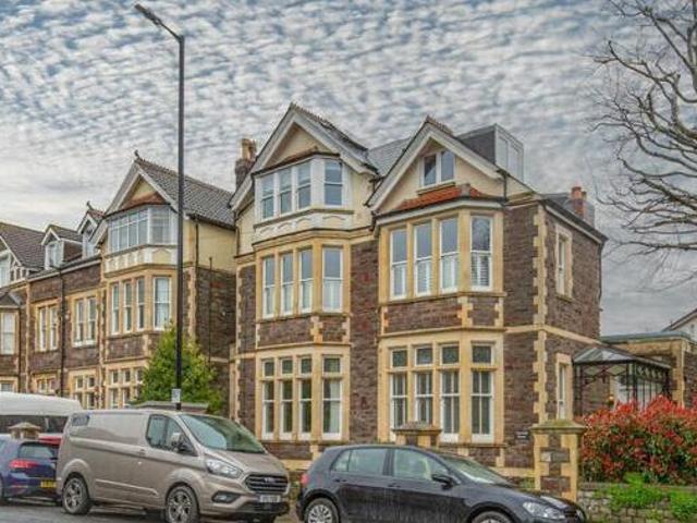 2 Bedroom Apartment For Sale In Redland, Bristol