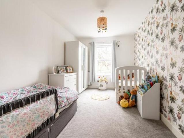 2 bedroom apartment for sale in Redland Way, St. Albans, Hertfordshire, AL2