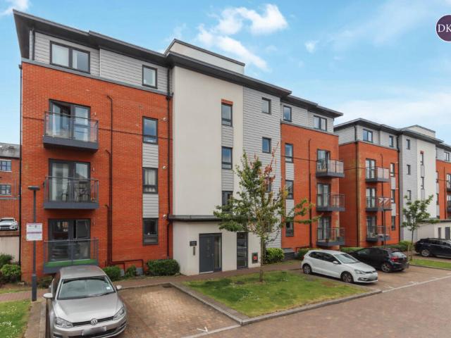 2 bedroom apartment for sale in Rembrandt Way, Weldon Court, WD18