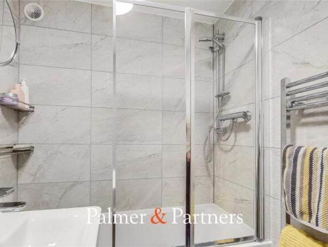 2 bedroom apartment for sale in Rembrandt Grove, Chelmsford, Essex, CM1