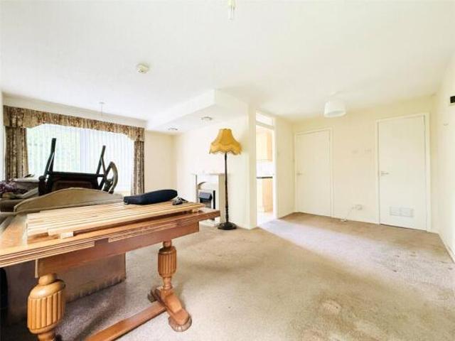 2 bedroom apartment for sale in Richmere Court, Mount Road, Tettenhall Wood, Wolverhampton, West Midlands, WV6
