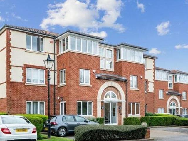 2 Bedroom Apartment For Sale In Rickmansworth Road, Northwood