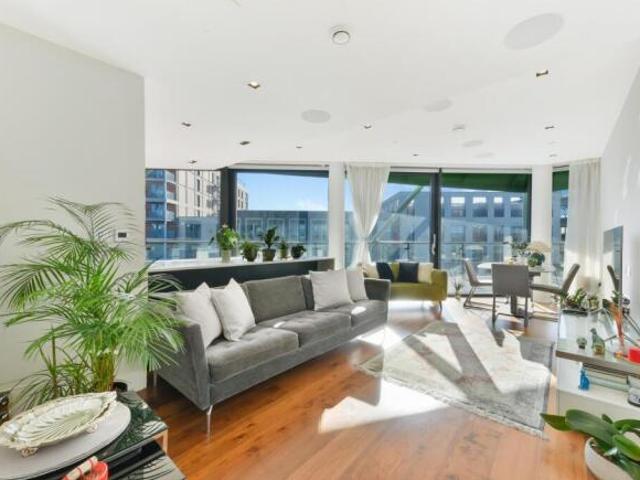 2 bedroom apartment for sale in Riverlight Quay, Nine Elms, London, SW11