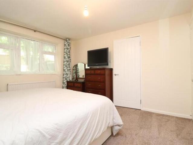 2 bedroom apartment for sale in Riverside Road, St. Albans, AL1