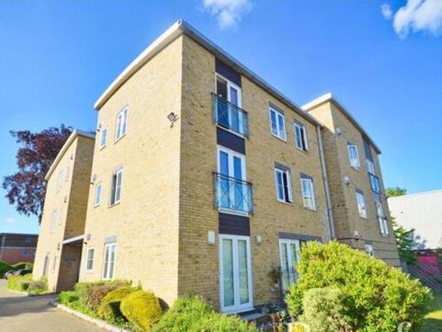 2 Bedroom Apartment For Sale In Romford