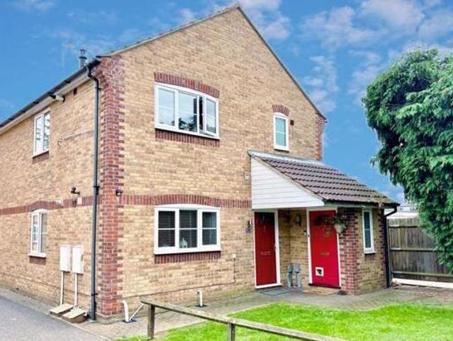 2 Bedroom Apartment For Sale In Romford