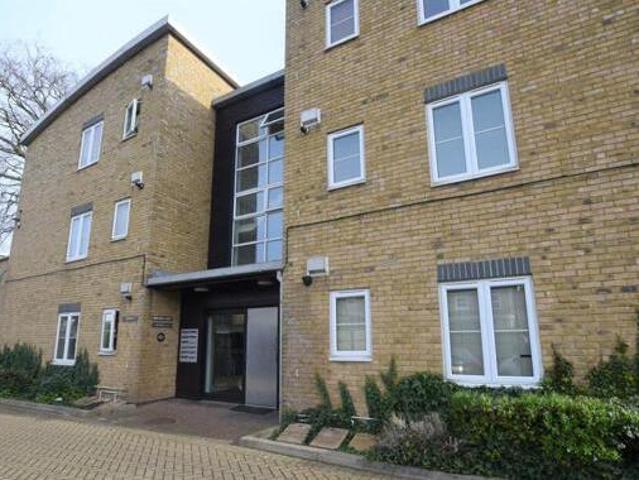 2 Bedroom Apartment For Sale In Romford, Essex