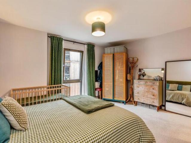 2 bedroom apartment for sale in Rope Walk, BRISTOL, BS1