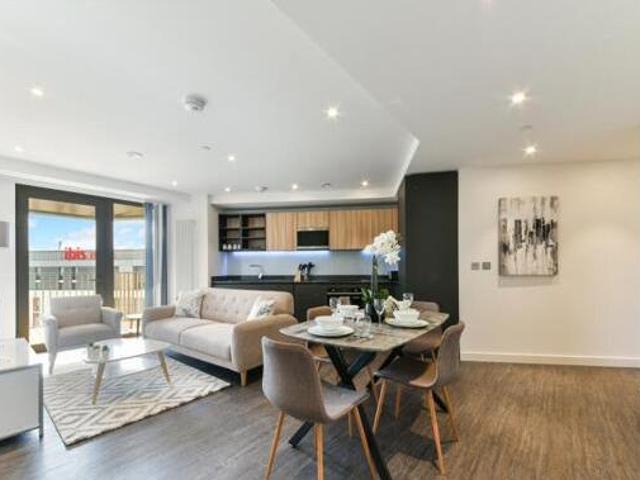2 Bedroom Apartment For Sale In Royal Docks West