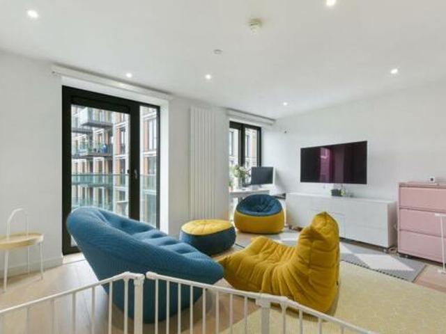 2 Bedroom Apartment For Sale In Royal Wharf, London