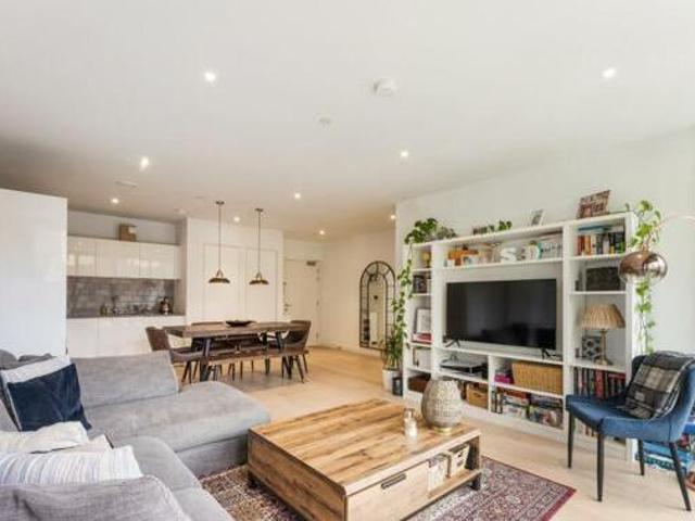 2 Bedroom Apartment For Sale In Royal Wharf, London