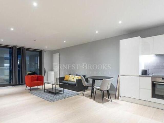 2 Bedroom Apartment For Sale In Royal Wharf, 51 Starboard Way