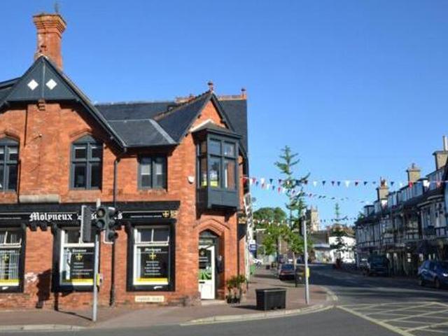 2 Bedroom Apartment For Sale In St Marychurch, Torquay