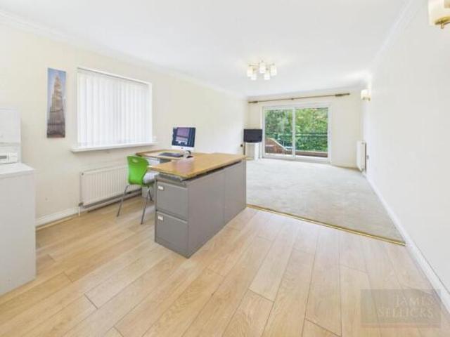 2 bedroom apartment for sale in St Andrew's Court, Evington Lane, Evington, Leicester, LE5