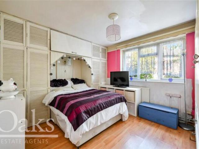 2 bedroom apartment for sale in St Anselm's Court, Streatham, SW16