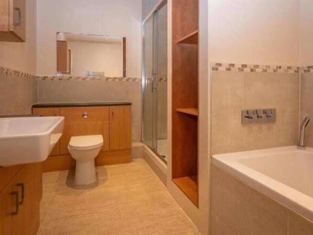 2 bedroom apartment for sale in St. James Road, Brentwood, CM14
