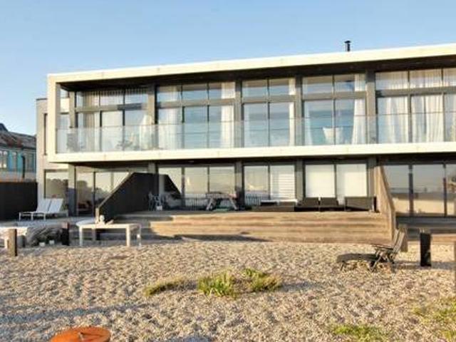 2 bedroom apartment for sale in St Leonard s Road Hythe CT21