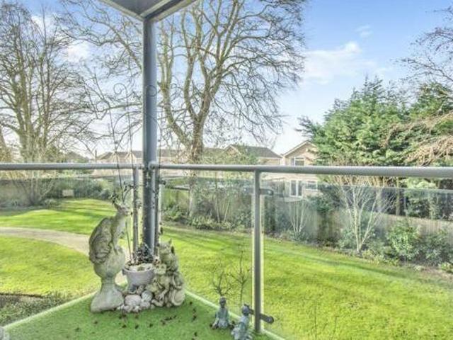2 Bedroom Apartment For Sale In Stamford Bridge