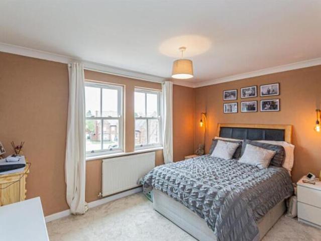 2 bedroom apartment for sale in Stansfield Drive, Grappenhall, Warrington, WA4