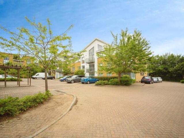 2 bedroom apartment for sale in Stafford Gardens, Maidstone, ME15