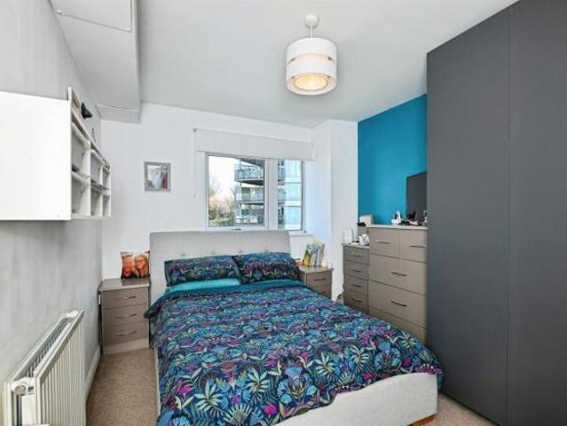 2 bedroom apartment for sale in Stafford Gardens, Maidstone, ME15