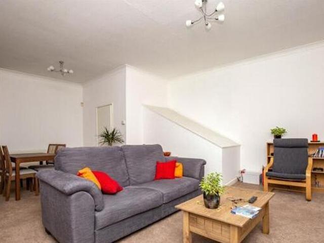 2 Bedroom Apartment For Sale In Staple Hill, Bristol