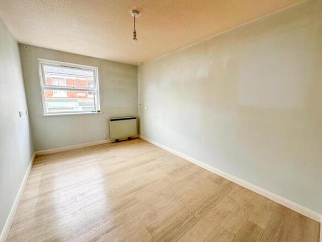 2 bedroom apartment for sale in Star Road, Eastbourne, BN21