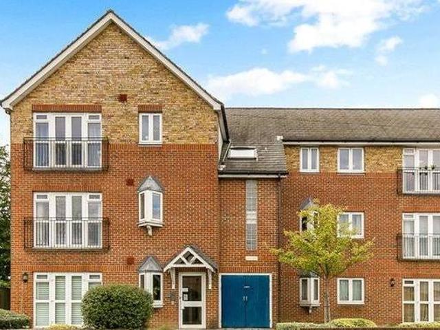 2 bedroom apartment for sale in Station Approach HORLEY Surrey RH6