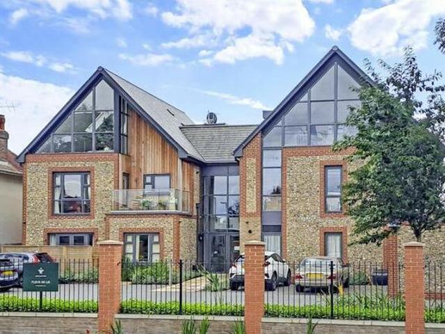 2 Bedroom Apartment For Sale In Station Road