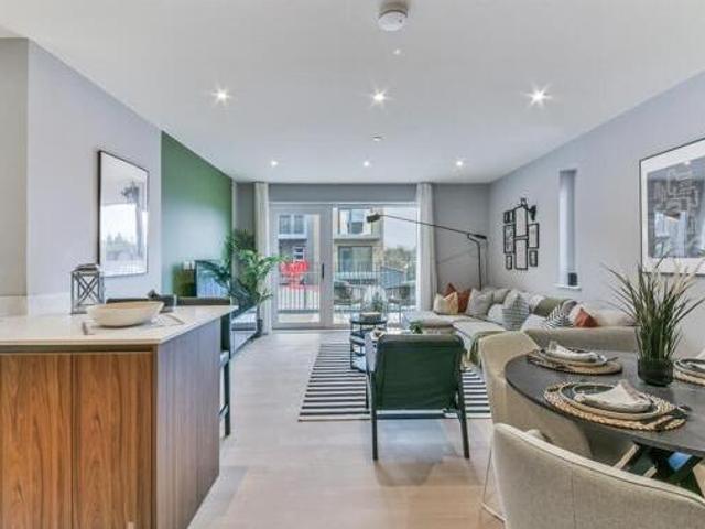 2 Bedroom Apartment For Sale In Station Road