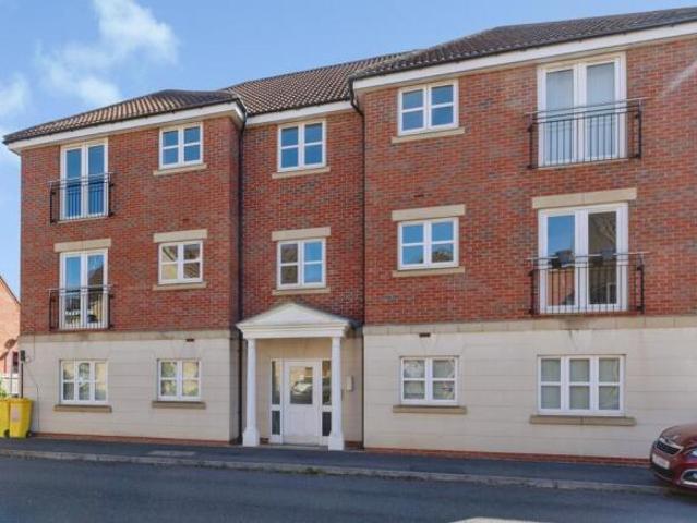 2 bedroom apartment for sale in Stillington Crescent, Hamilton, Leicester, LE5