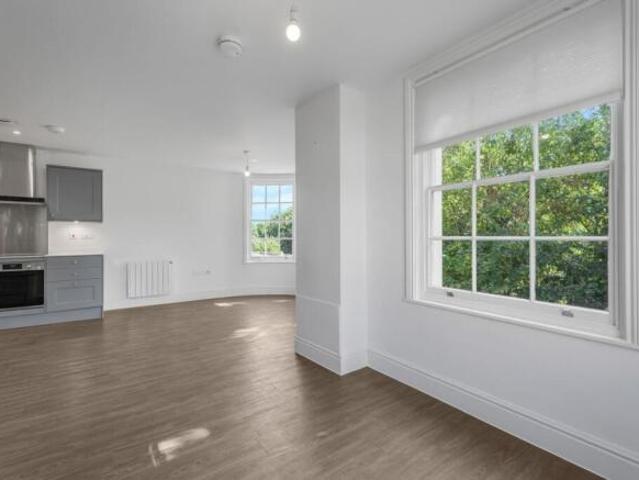2 bedroom apartment for sale in Stirling House, College Road, Cheltenham, GL53