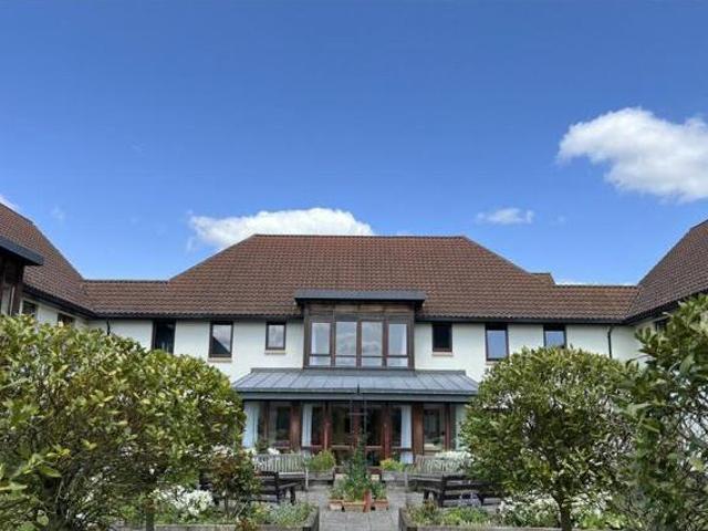 2 Bedroom Apartment For Sale In Stowmarket, Suffolk