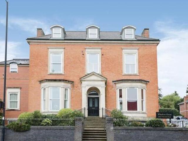 2 Bedroom Apartment For Sale In Stratford upon avon