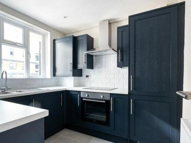 2 Bedroom Apartment For Sale In Streatham, London
