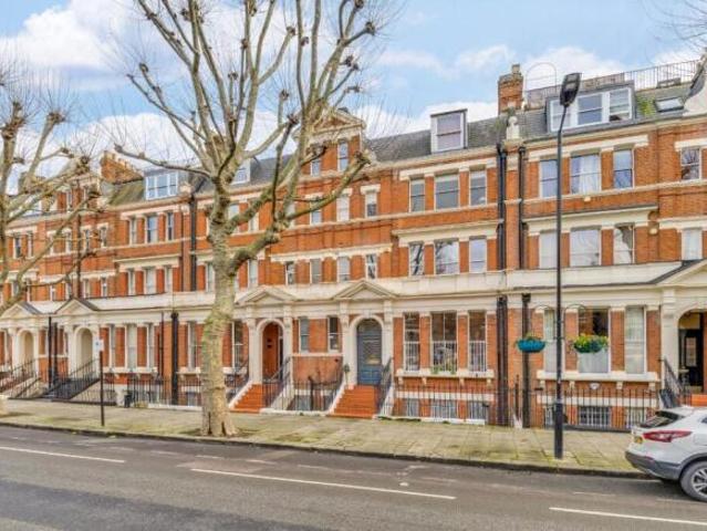 2 bedroom apartment for sale in Sutherland Avenue, London, W9