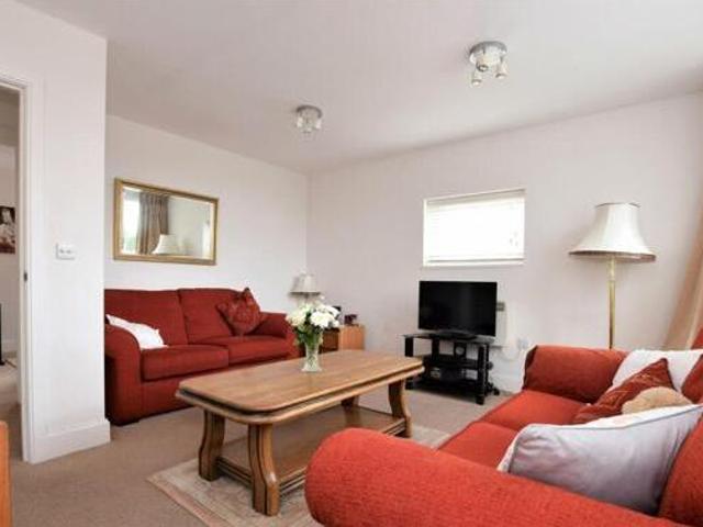 2 Bedroom Apartment For Sale In Sutton