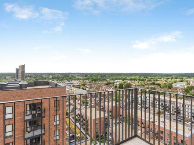 2 bedroom apartment for sale in Sydney Road, Watford, WD18