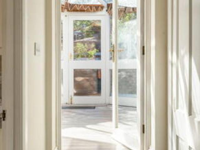 2 bedroom apartment for sale in Sydenham Road, Guildford, GU1