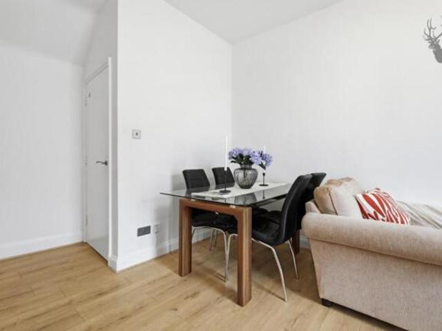2 bedroom apartment for sale in Sylvester Path, Hackney, E8
